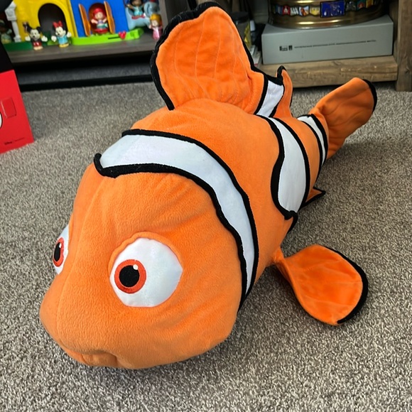 Disney | Toys | Vintage Finding Nemo 27 Disney Pixar Hasbro Plush ...